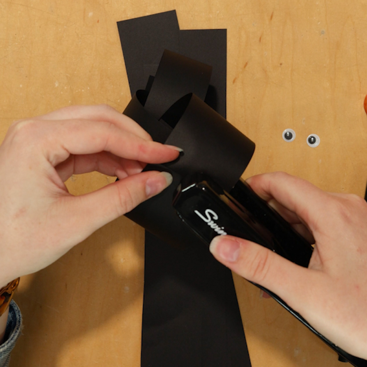 STREAM Activity: Paper Chain Penguin - Children's Museum of Discovery
